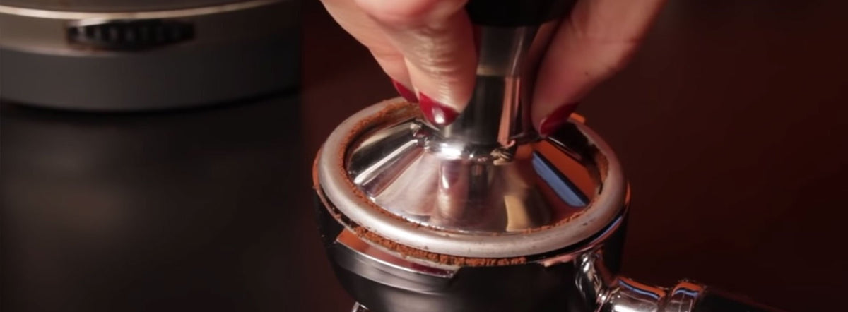 What is the Right Way to Tamp? – Whole Latte Love Canada